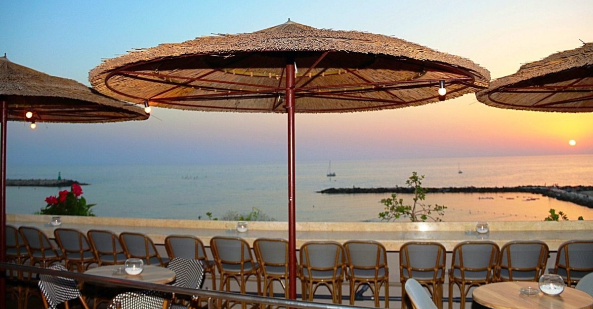 הילטון מציגה: Sunset bar