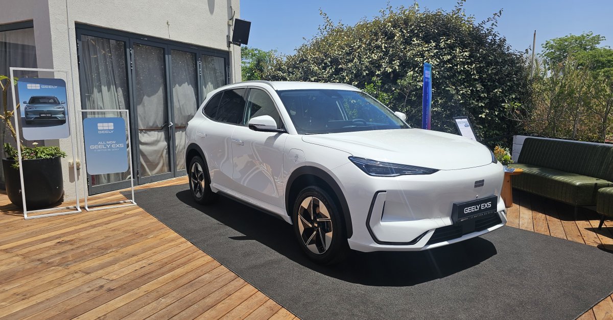 Severe Cold Storm Hits Texas: Flights Grounded at Houston Airports ...