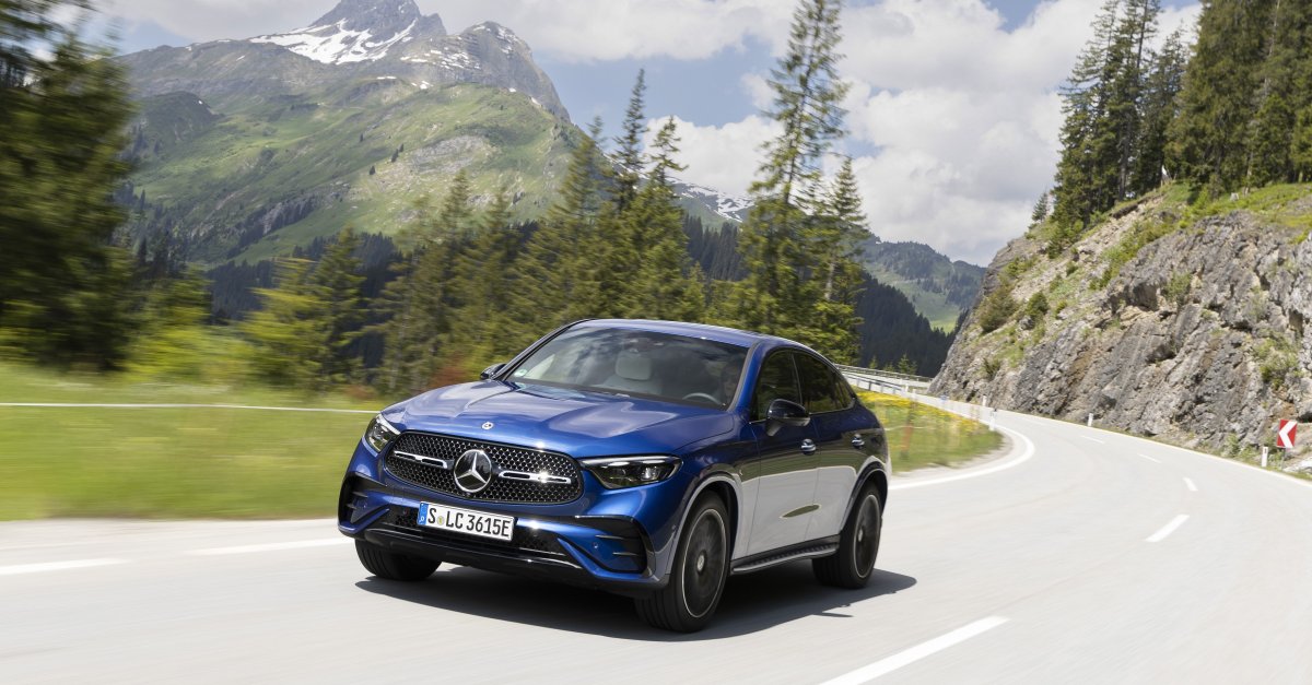 בגרסה היברידית קלה ופלאגאין: מרצדס משיקה את ה-GLC קופה הספורטיבית החדשה ...