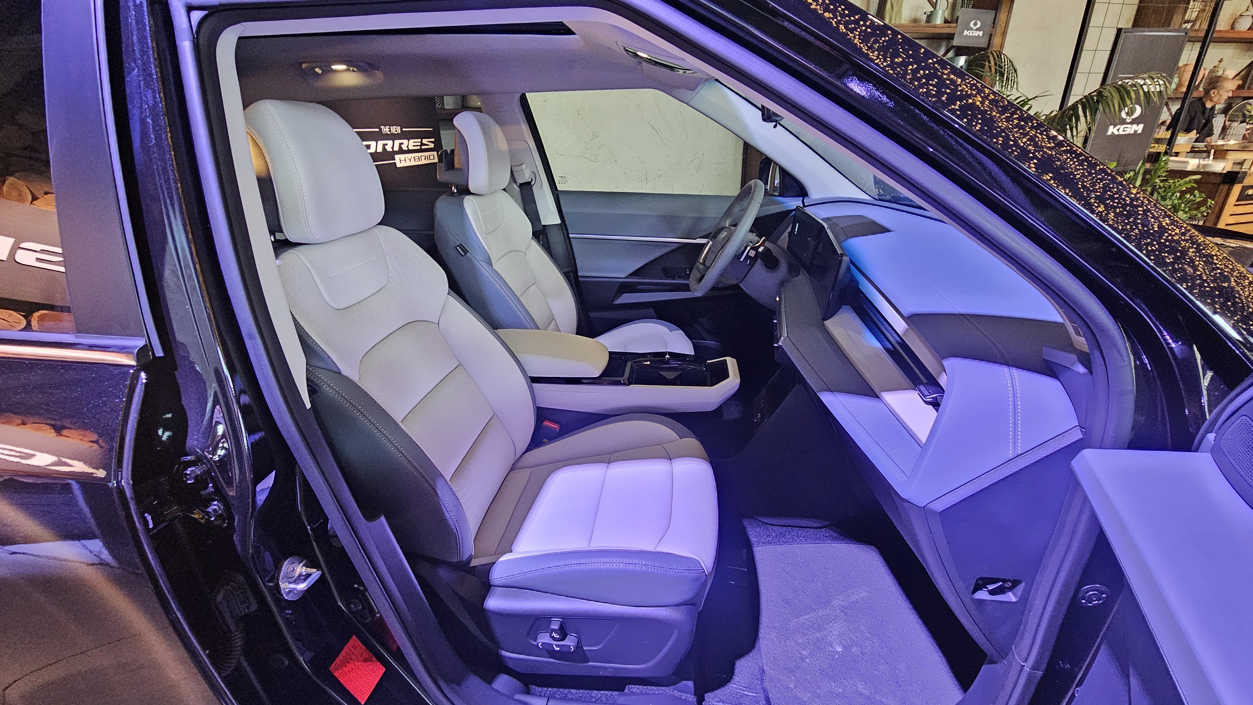 הקרוסאובר ההיברידי הראשון של המותג הקוריאני בישראל: KGM Torres Hybrid ...